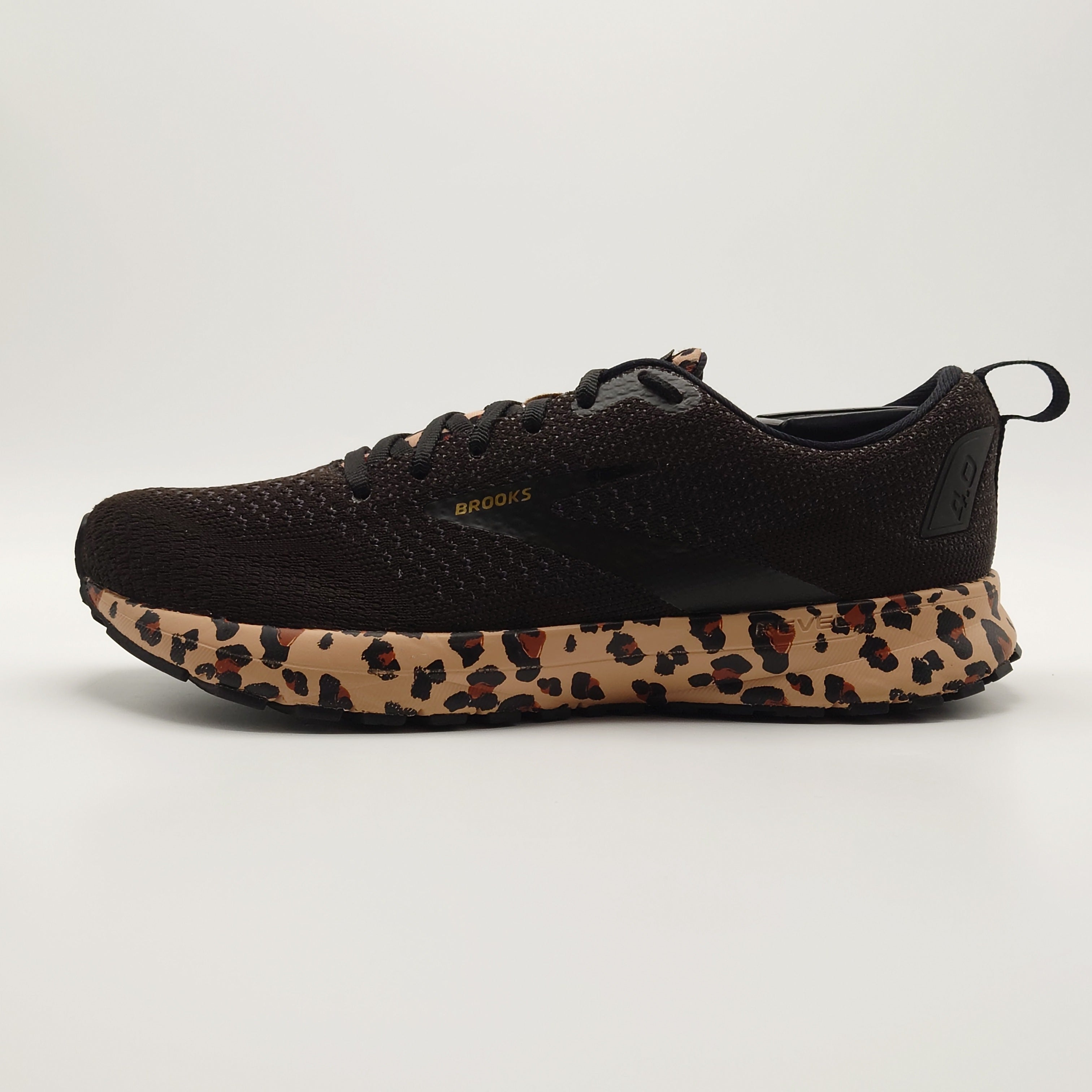 Brooks Revel 4 Leopard – extremecomforts.pk