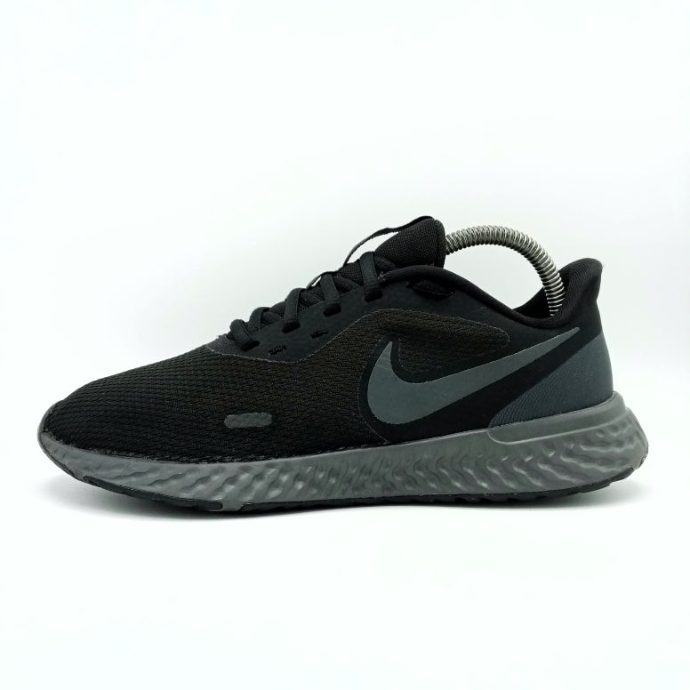 Nike Revolution 5 – extremecomforts.pk